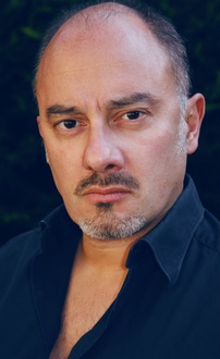 Marc Saez | Comédien | Cyrille Joubert Talents